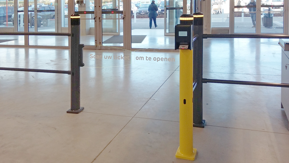 How Wanzl Swing Gates Help Control Pedestrian Access and Reduce Shrinkage